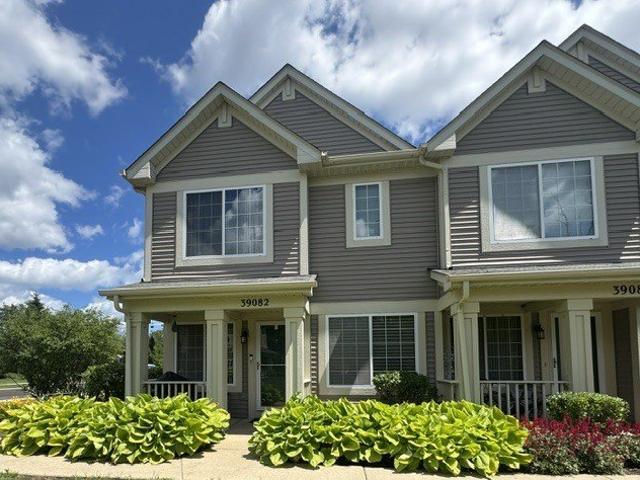 39082 Welsh Ln, Beach Park, IL 60083