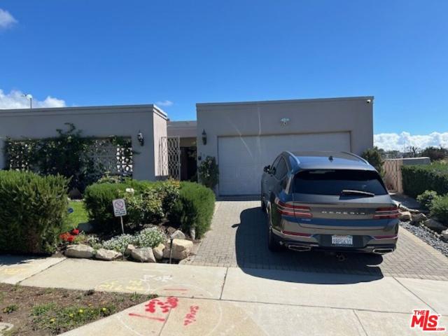 3908 Castlerock Rd, Malibu, CA 90265 | MLS #26766