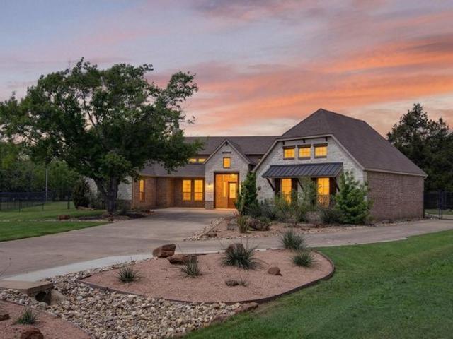 3908 Chapel Ct, Double Oak, TX 75028
