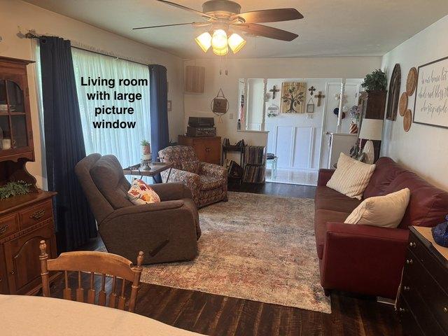 3908 Dawn Dr, Benbrook, TX 76116