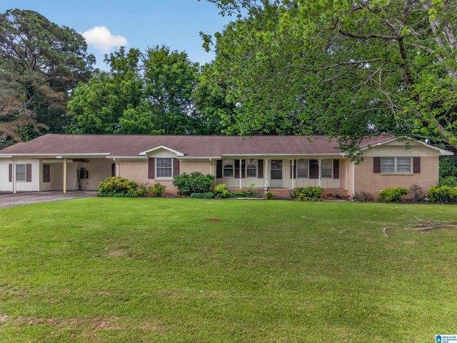 3908 Franklin Dr, Anniston, AL 36207