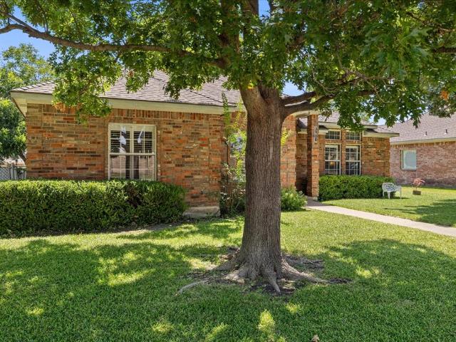 3908 Shackelford Drive