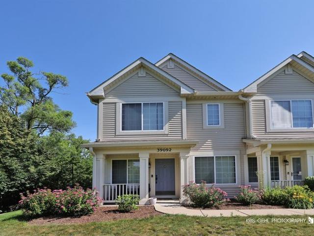 39092 Welsh Ln, Beach Park, IL 60083