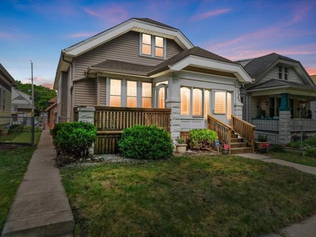 3909 N 25th St, Milwaukee, WI 53206