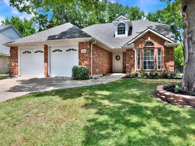 3909 Bermuda Dr, Rowlett, TX 75088