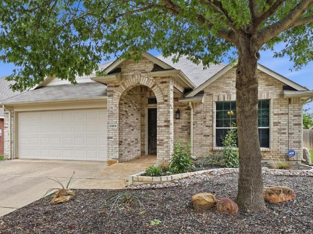 3909 Cliffside Drive