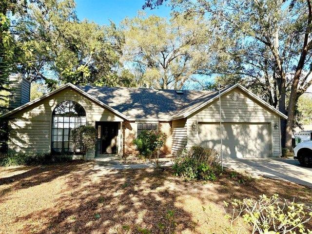 3909 Lake Forest St, Mount Dora, FL 32757