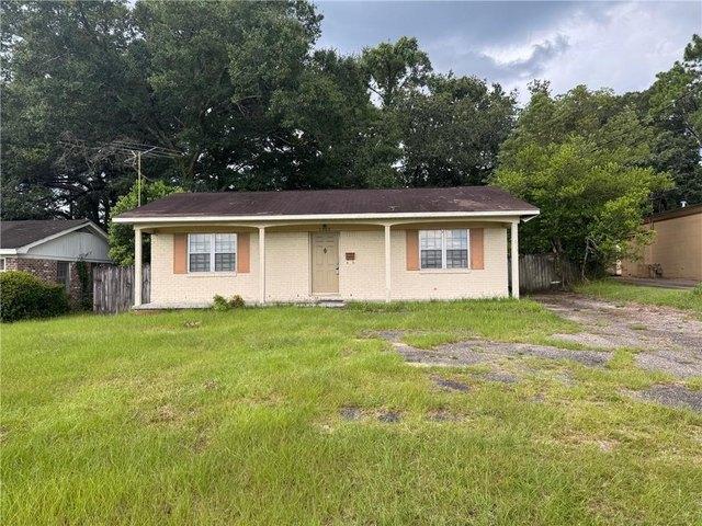3909 Pleasant Valley Rd, Mobile, AL 36609