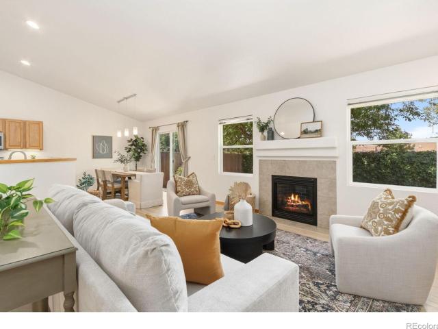 3909 Sunstone Way