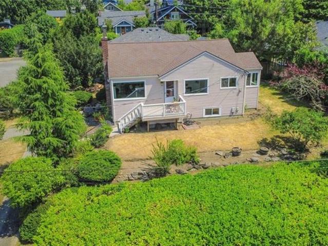 3909 SW Stevens St, Seattle, WA 98116