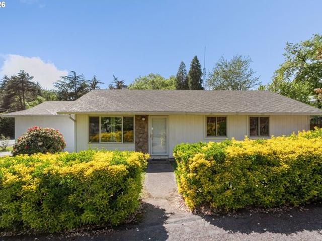 3909 SW Wilbard St, Portland, OR 97219