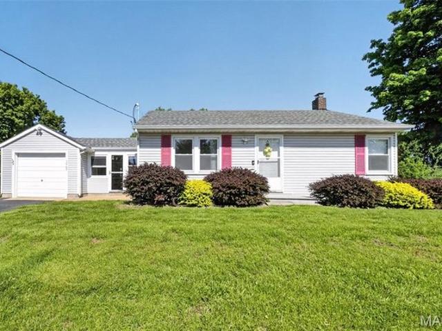 3909 Shackelford Rd, Florissant, MO 63034