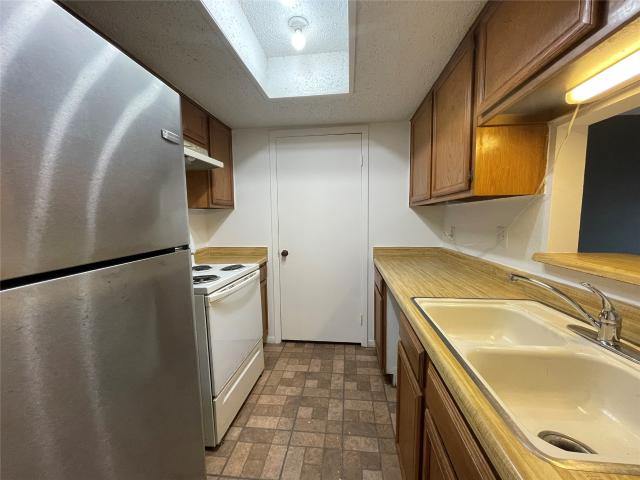 3909 Tanglewilde Street 3909