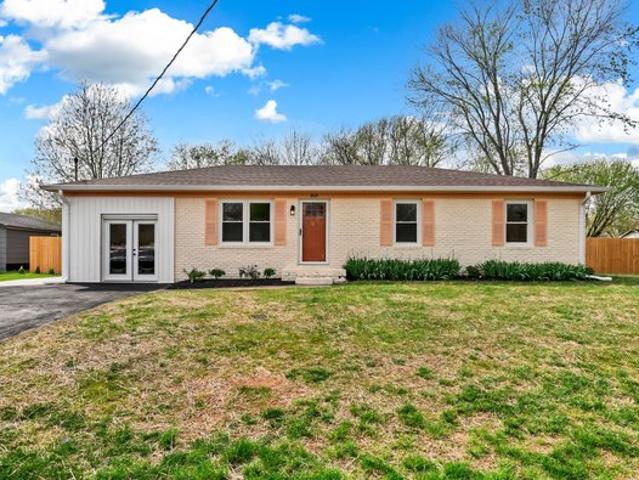 3909 Tanglewood Dr, Hopkinsville, KY 42240