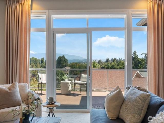 3909 View Rdg Unit 14, Anacortes, WA 98221