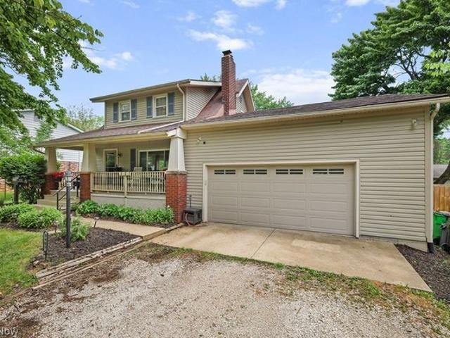 3909 Vira Rd, Stow, OH 44224
