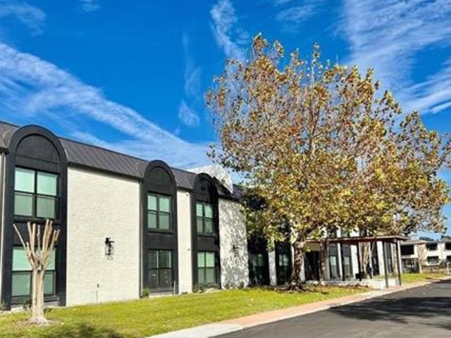 3909 W Cleveland St #204, Tampa, FL 33609
