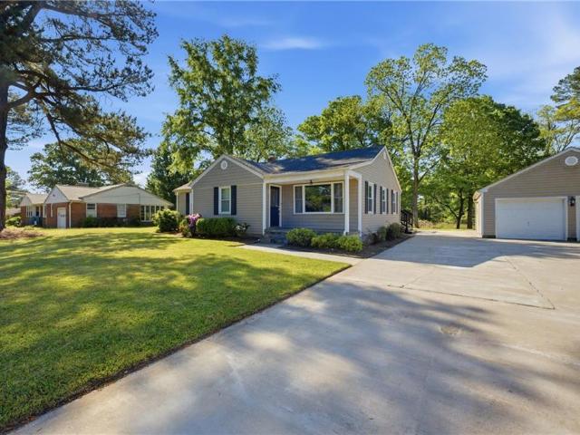 3909 Wedgewood DR