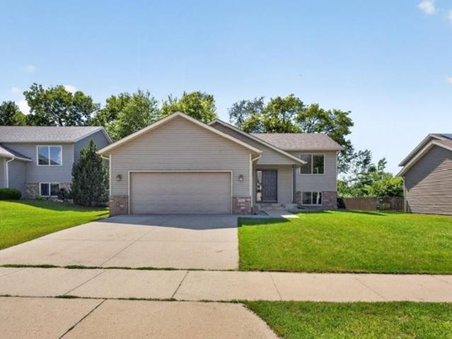 3909 46th Ave NW, Rochester, MN 55901