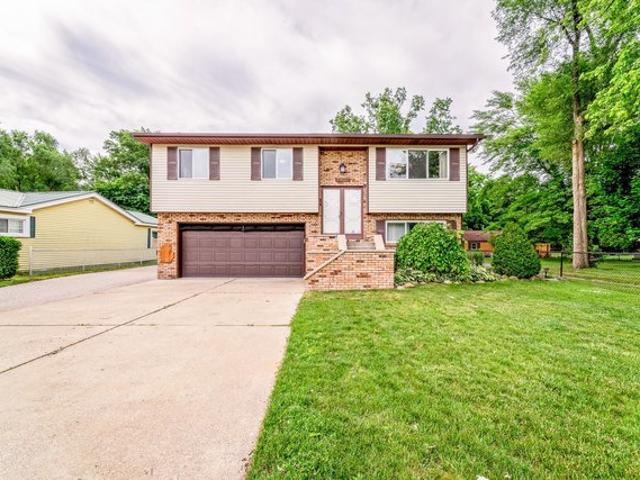 39001 Wade Rd, Romulus, MI 48174