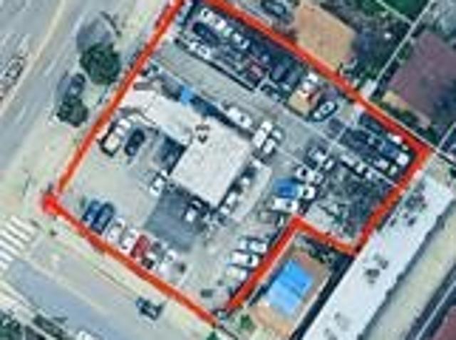 3900 N Figueroa
