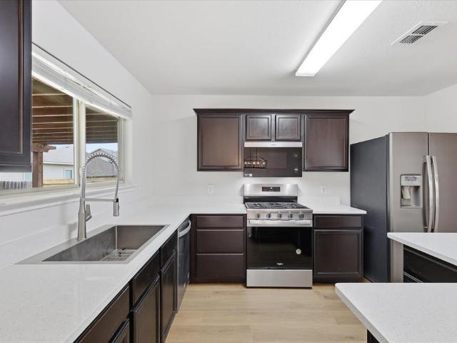 3900 Oceanview Drive