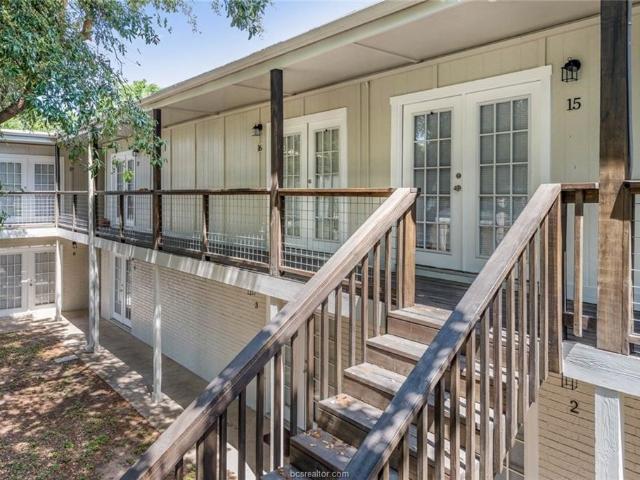 3900 Old College Road 21