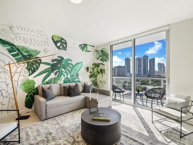 3900 Biscayne Blvd #S 1010, Miami, FL 33137