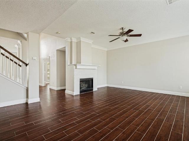3900 Columbus Drive