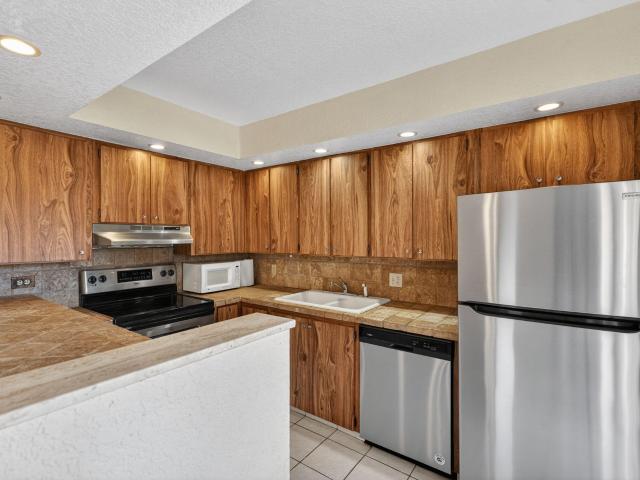 3900 County Line Rd, Unit 21D, Tequesta, FL 33469 | MLS #R11118
