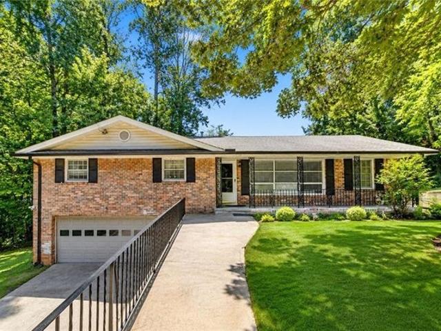 3900 Greystone Ct W, Stone Mountain, GA 30083