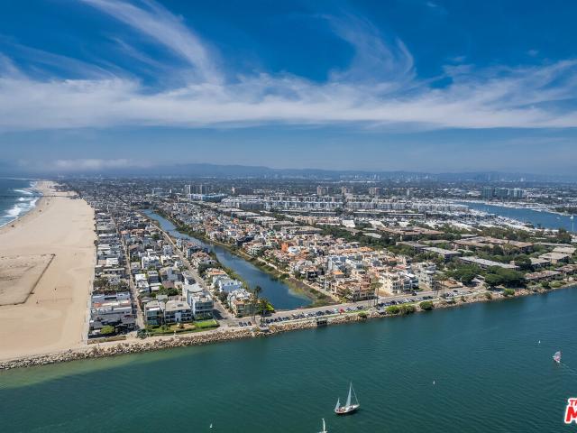 3900 Pacific Ave, Marina del Rey, CA 90292 | MLS #25621