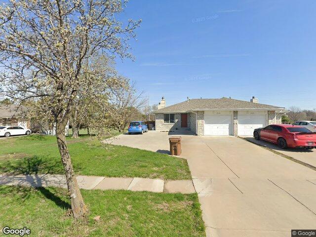 3900 Sweetbriar Ln, Lincoln, NE 68516