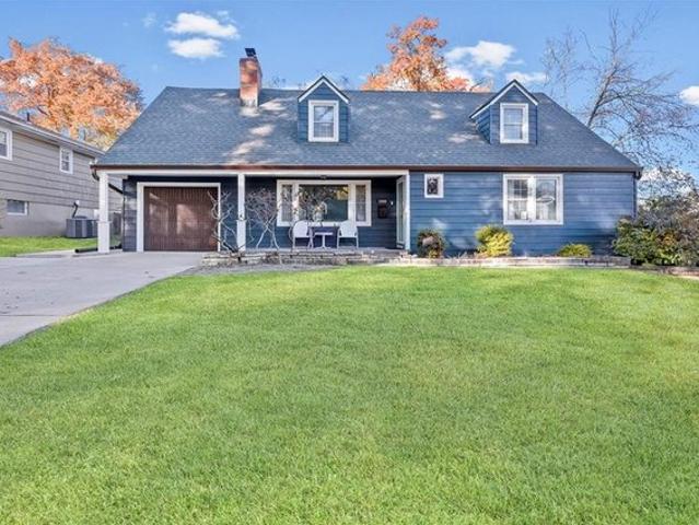 3900 W 73rd St, Prairie Village, KS 66208