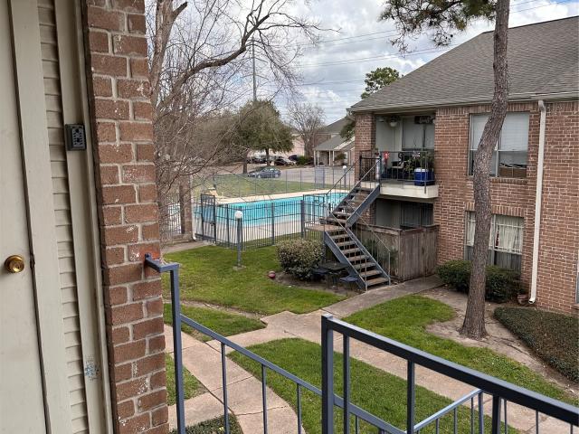 3900 Woodchase Drive 76