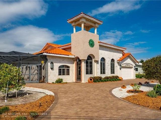 3901 NE 23rd Ter, Lighthouse Point, FL 33064