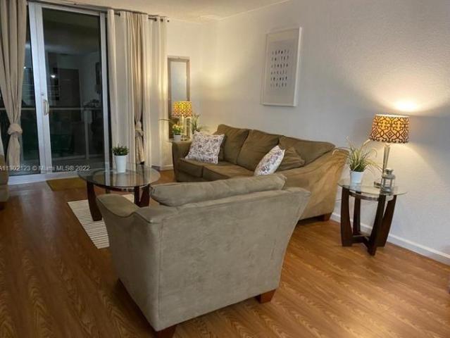 3901 Ocean Dr S #C2C, Hollywood, FL 33019