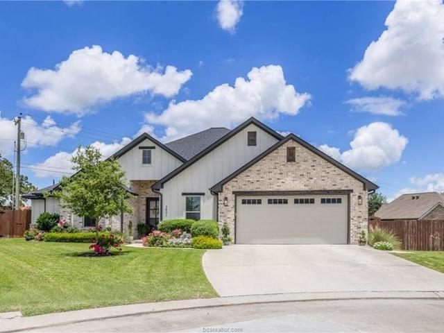 3901 Brownway Ct, College Station, TX 77845