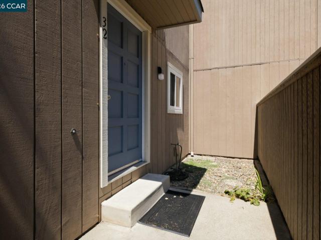 3901 Clayton Rd 32