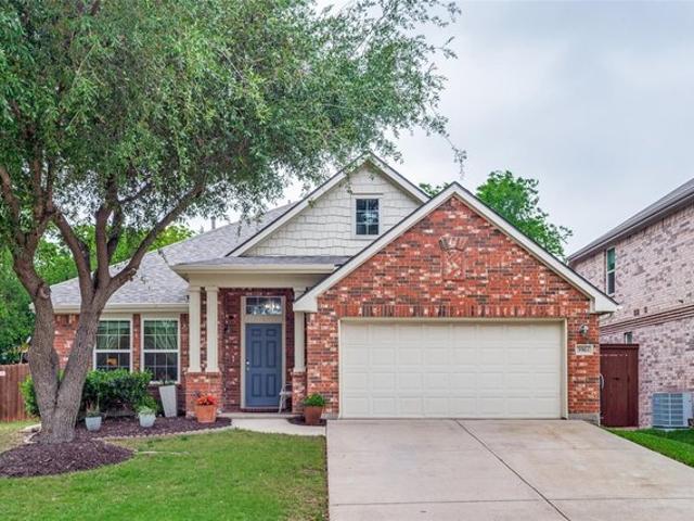 3901 Denridge Ln, Fort Worth, TX 76262