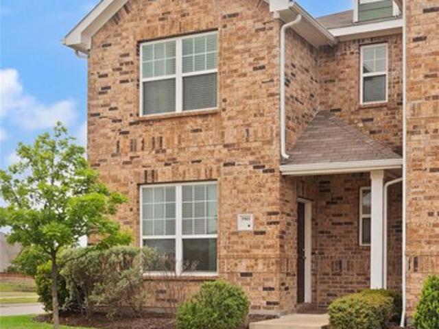 3901 Hometown Blvd, Forney, TX 75126
