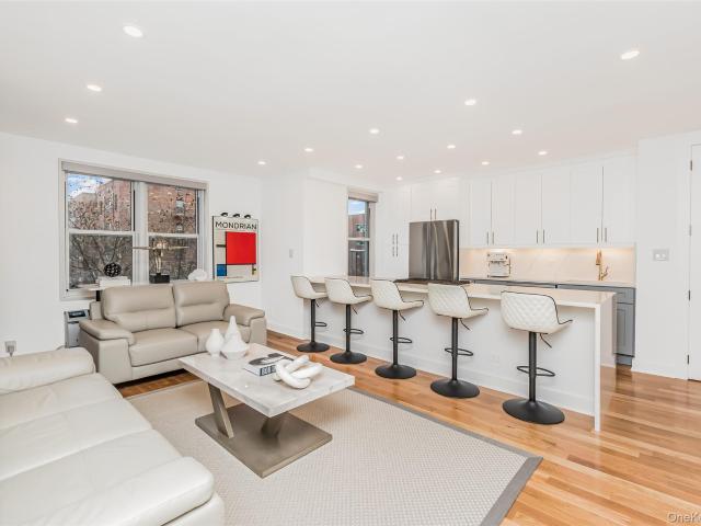 3901 Independence Avenue, Unit 5S | Compass