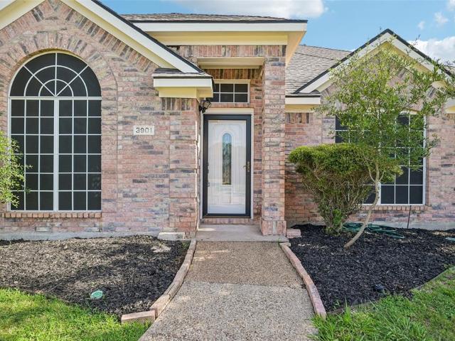 3901 Rolling Hills Drive