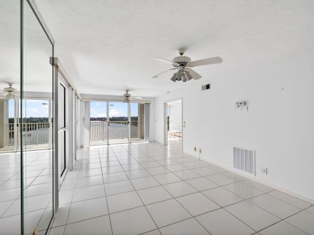 3901 S Flagler Drive, 901, West Palm Beach, FL