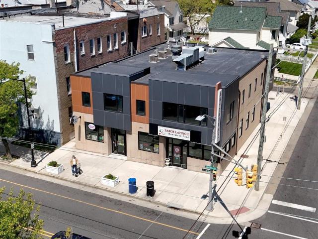 3901 Ventnor
