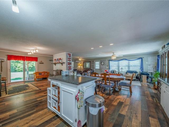 3902 Old Lexington Road