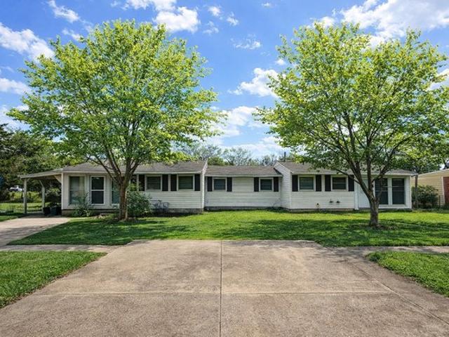 3902 Orlando Ct, Dallas, TX 75211