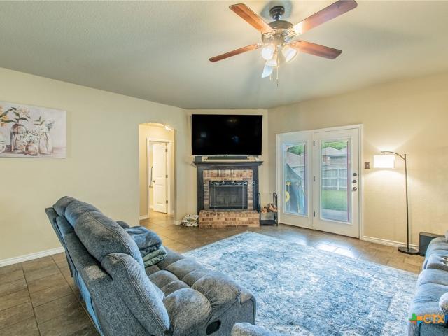 3902 Anvil Range Road
