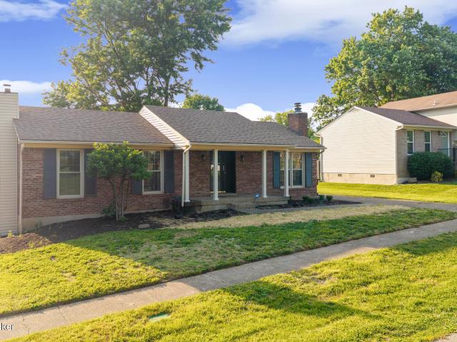 3902 Bristol Oaks Dr