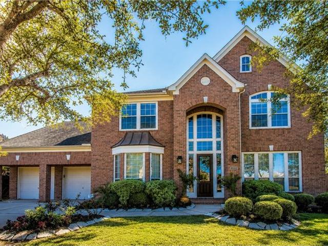 3902 Lake Hawkins Ln, Richmond, TX 77406
